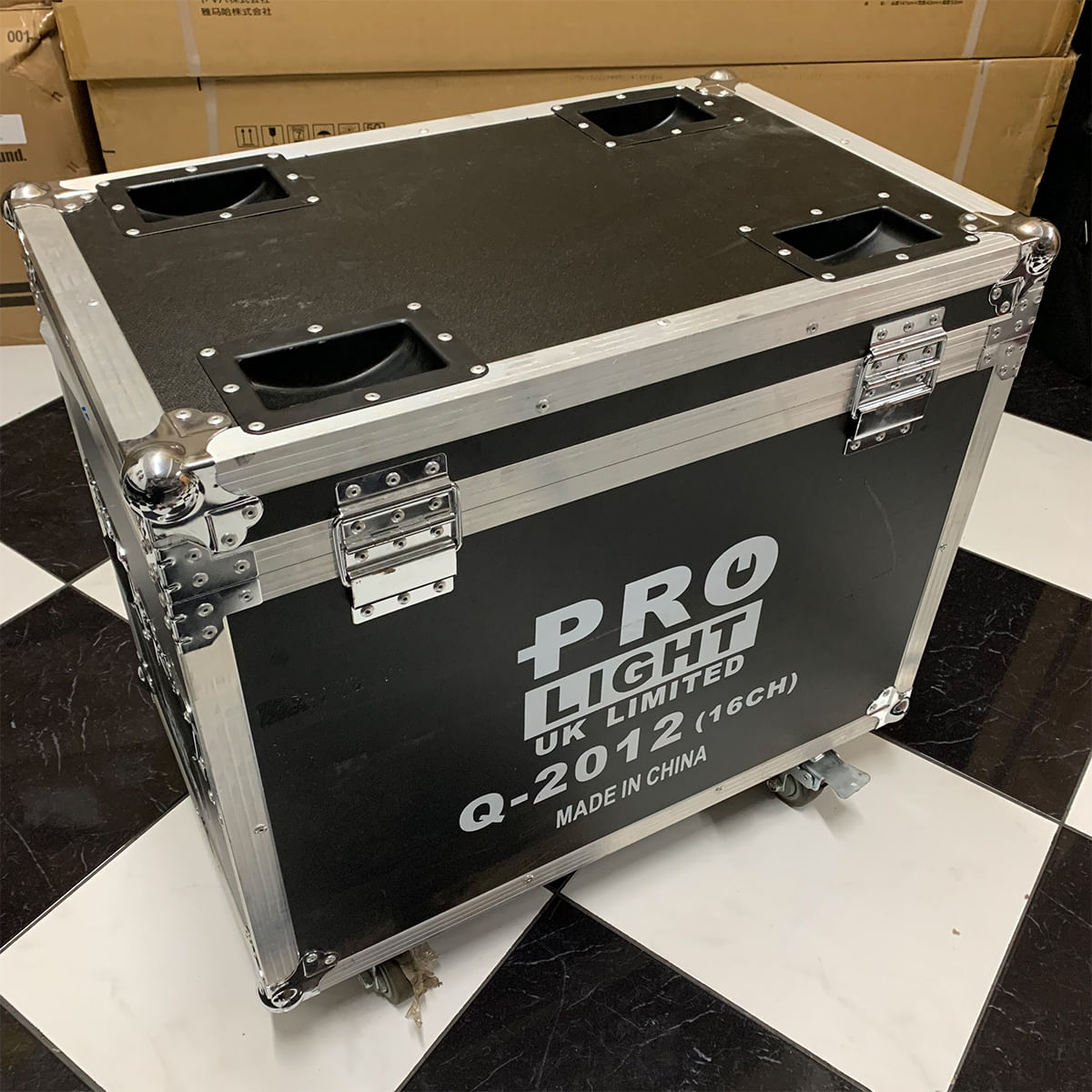 CASE BEAM PRO LIGHT UK LIMITED PARA CANHÃO SHOWROOM