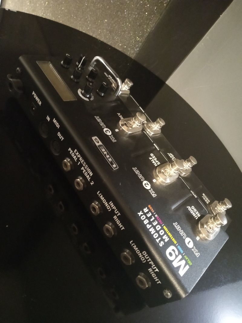 PEDALEIRA LINE 6 M9 STOMPBOX MODELER USADO